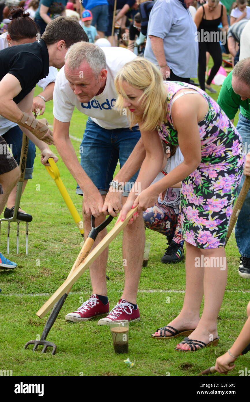 World worm charming cheshire hi-res stock photography and images - Alamy