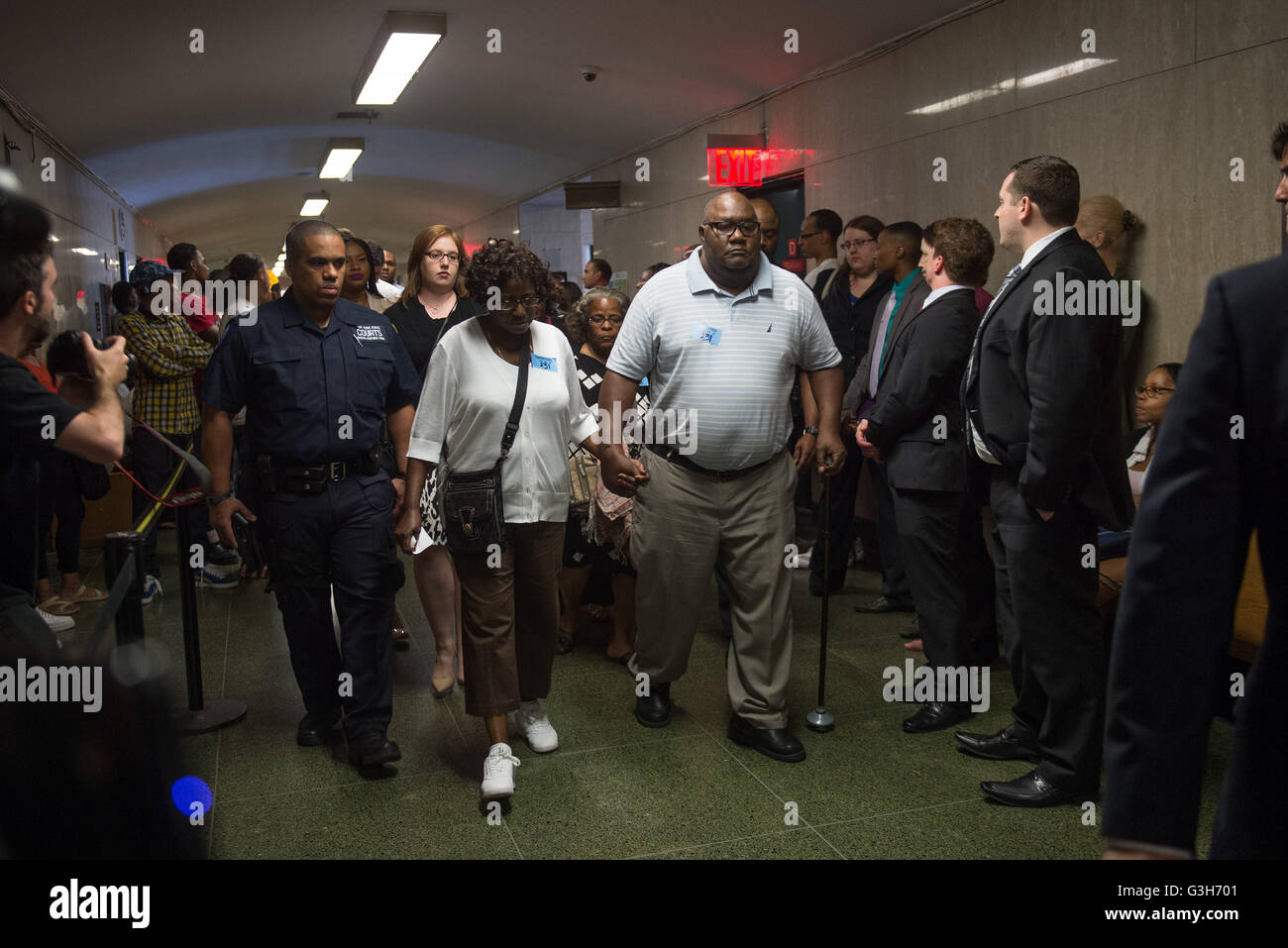 New York, NY, USA. 24th June, 2016. BETTY and WALTER SUMTER, SR. arrive ...