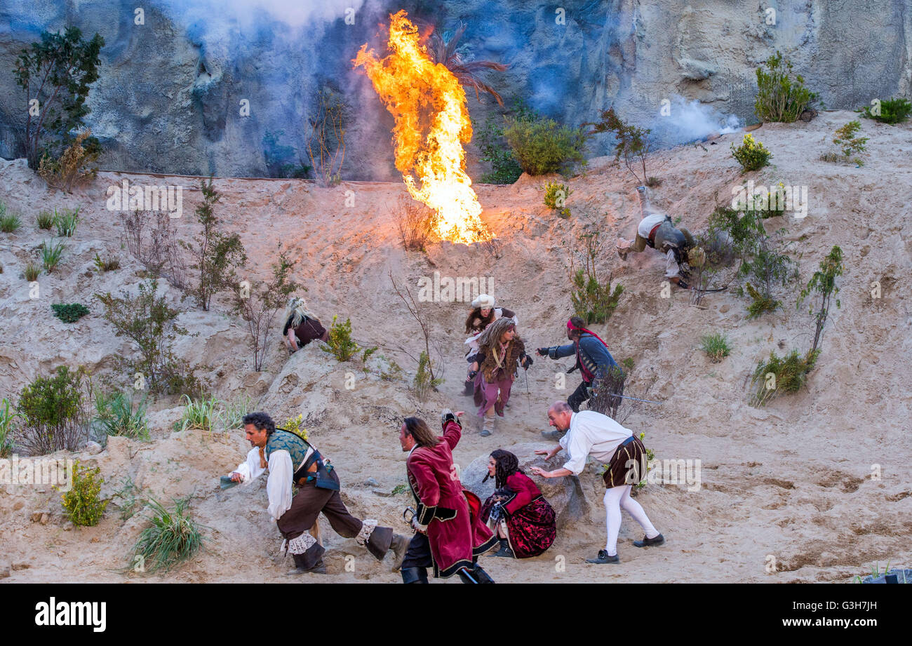 Ship pirate fire hi-res stock photography and images - Alamy