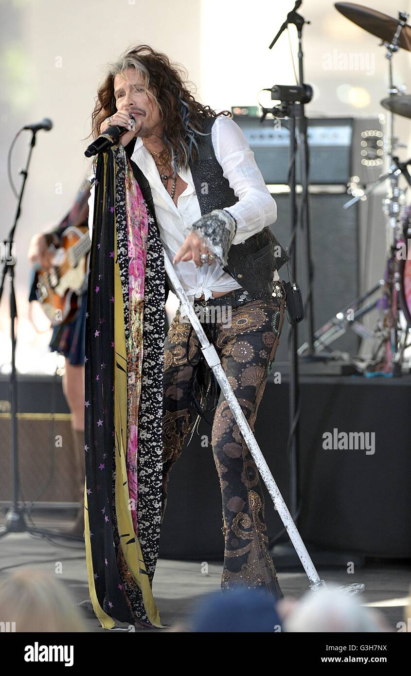 New York, NY, USA. 24th June, 2016. Steven Tyler on stage for NBC Today ...