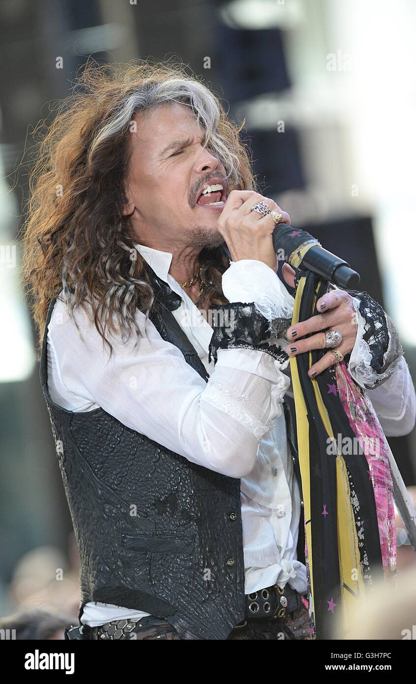 New York, NY, USA. 24th June, 2016. Steven Tyler on stage for NBC Today ...