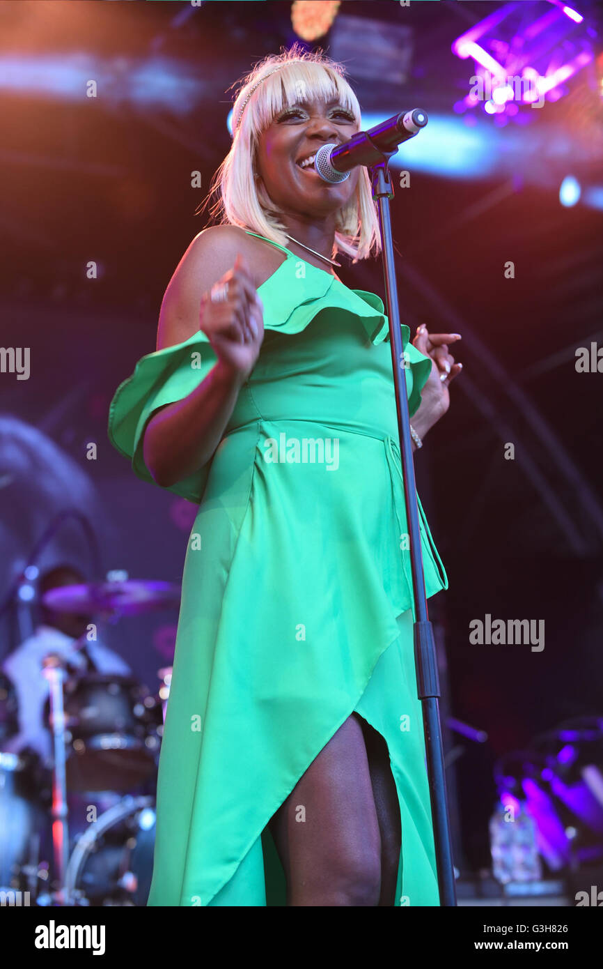 Nile band hi-res stock photography and images - Alamy