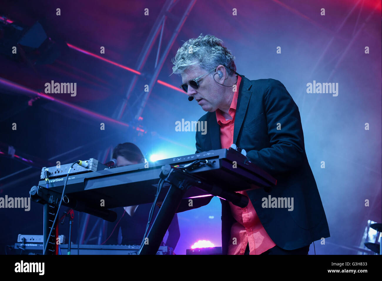 Thompson twins tom bailey hi-res stock photography and images - Alamy