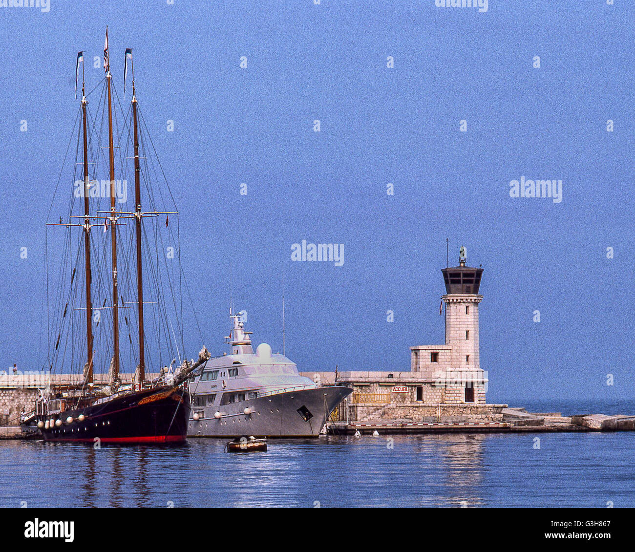 Monaco, Principality of Monaco. 24th Sep, 2004. A yacht and a 3-masted ...