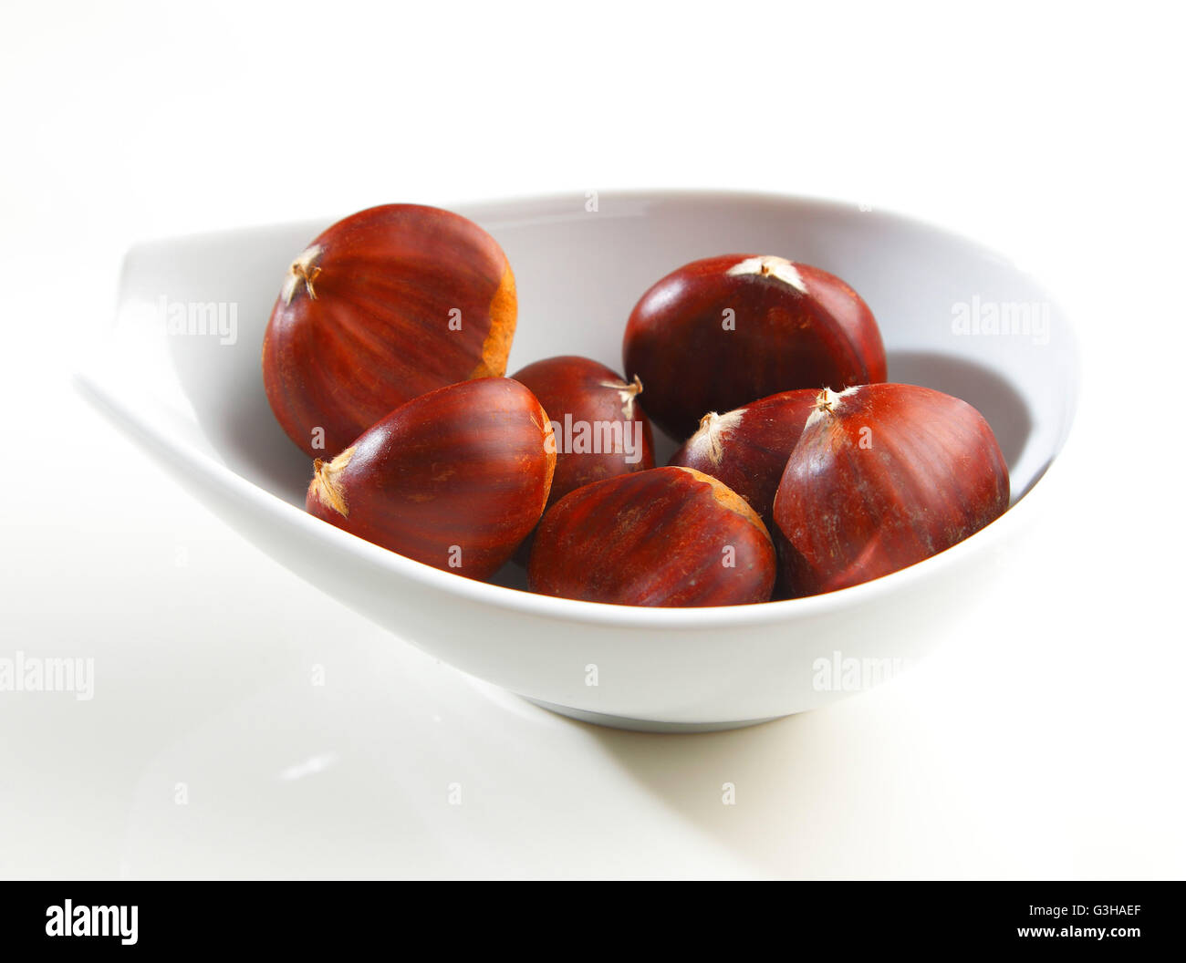 Sweet chestnuts hi-res stock photography and images - Alamy