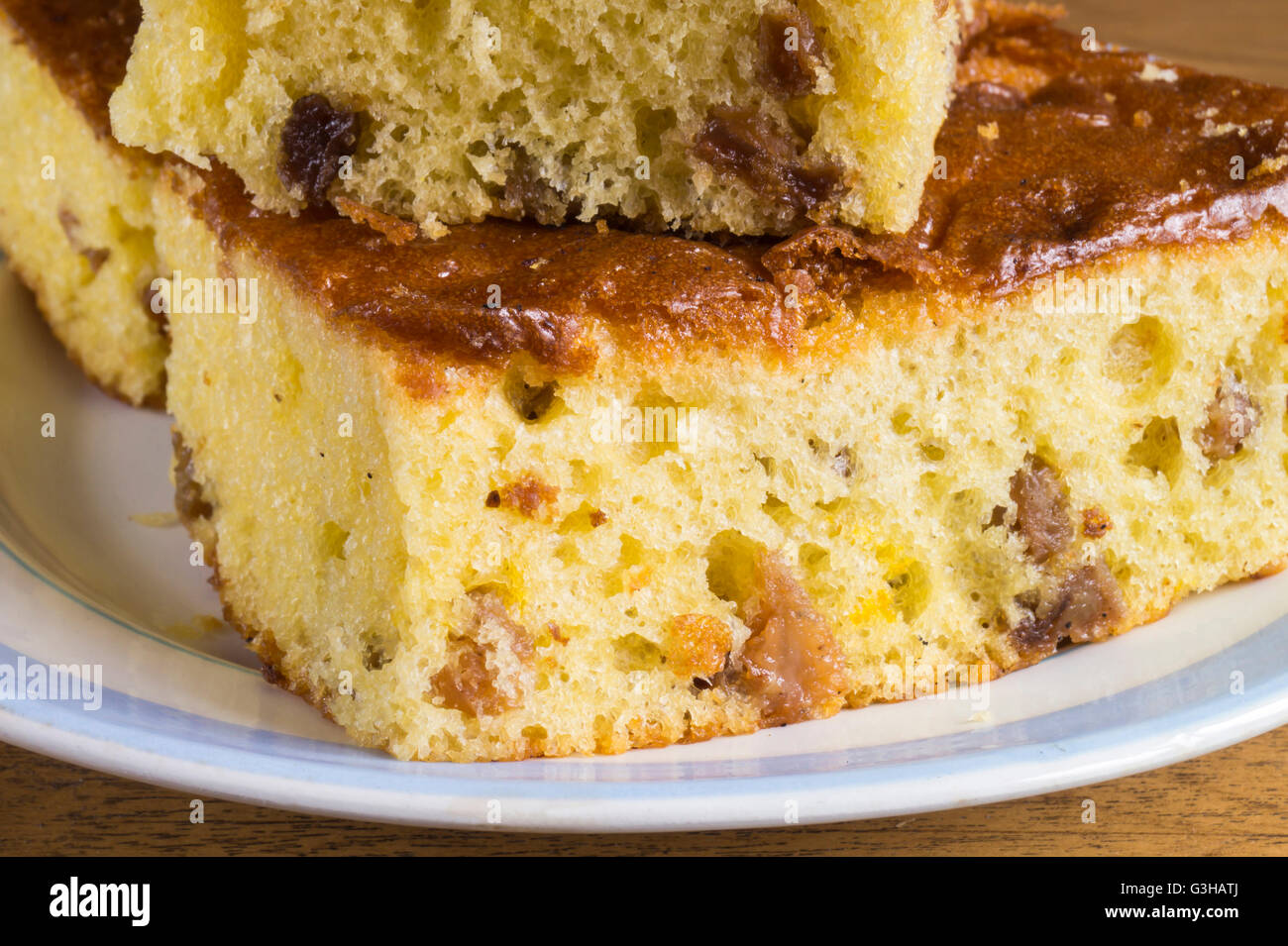 Cake raisins hi-res stock photography and images - Alamy