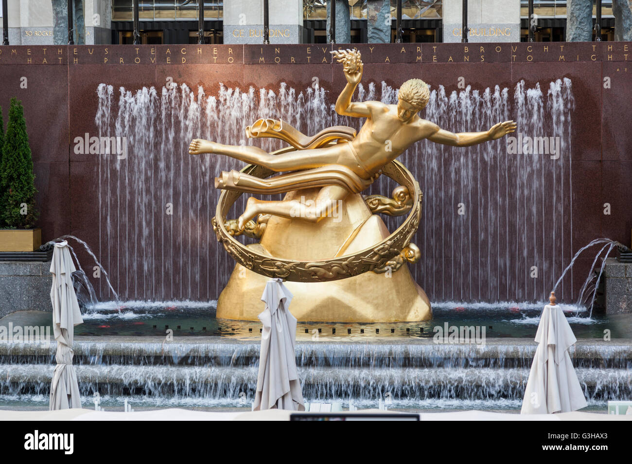 Prometheus Statue Rockefeller Center New York City Stock Photo - Alamy