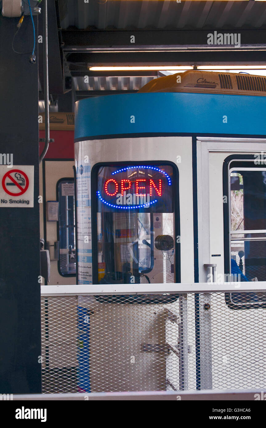 Smoking booth hi-res stock photography and images - Alamy