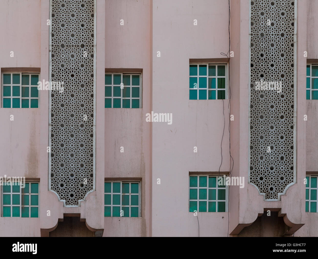 Disappearing Doha, buildings in the old part of the city center near ...