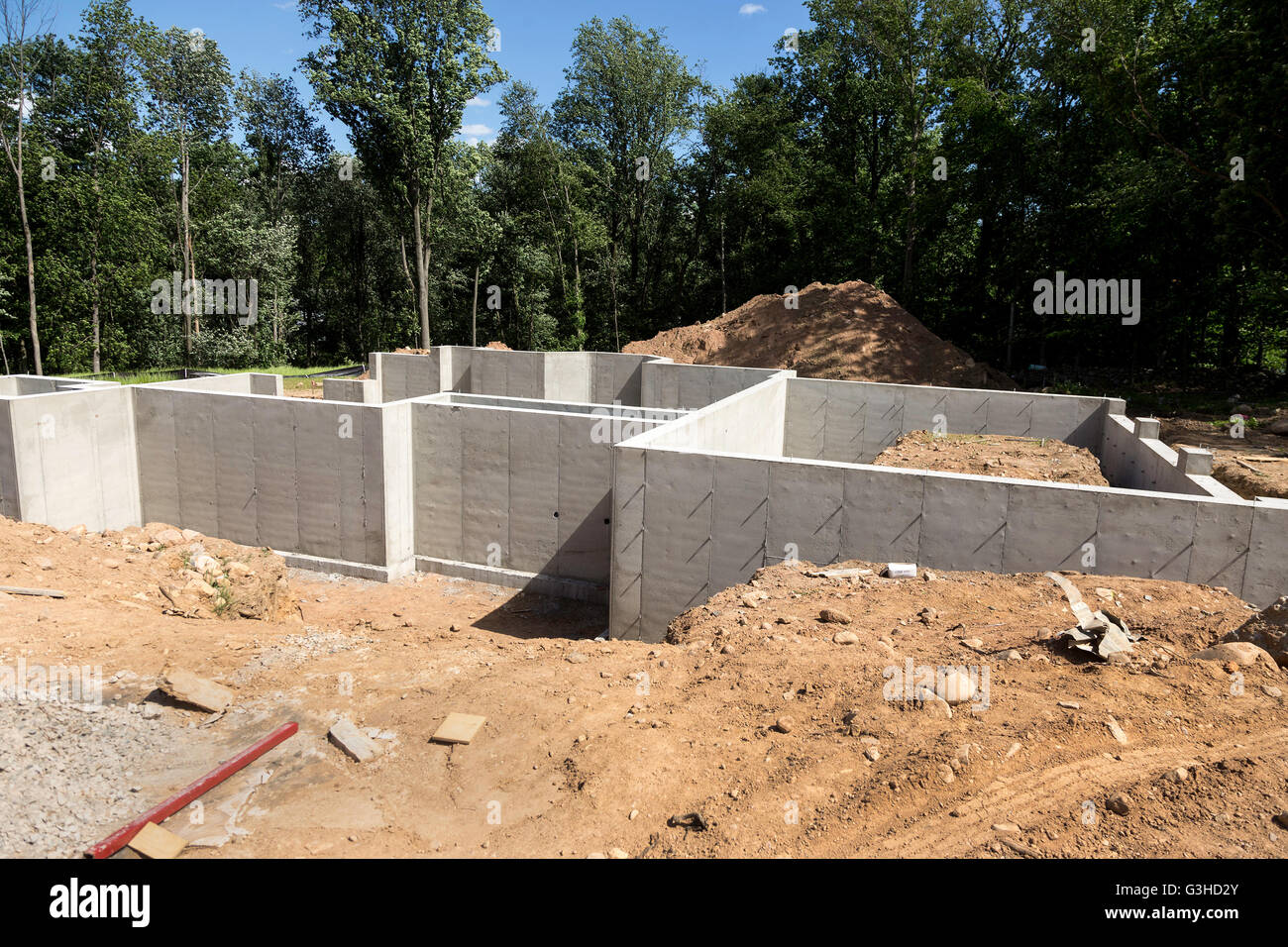 New building foundation hi-res stock photography and images - Alamy