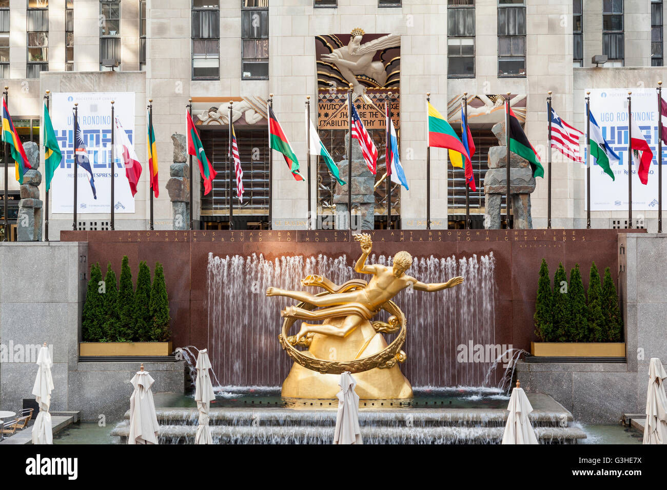 Prometheus Statue Rockefeller Center New York City Stock Photo - Alamy