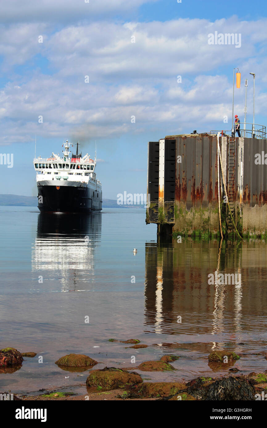 Caledonian MacBrayne ferry Caledonian Isles (Eileanan Chaledonia ...