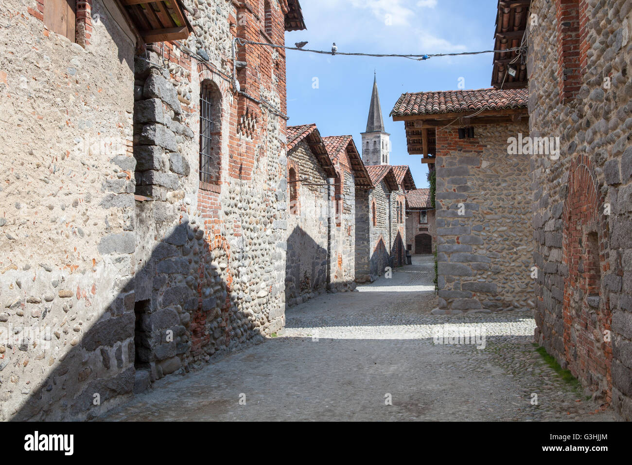 The Medieval village of Ricetto di Candelo, Italy Stock Photo - Alamy