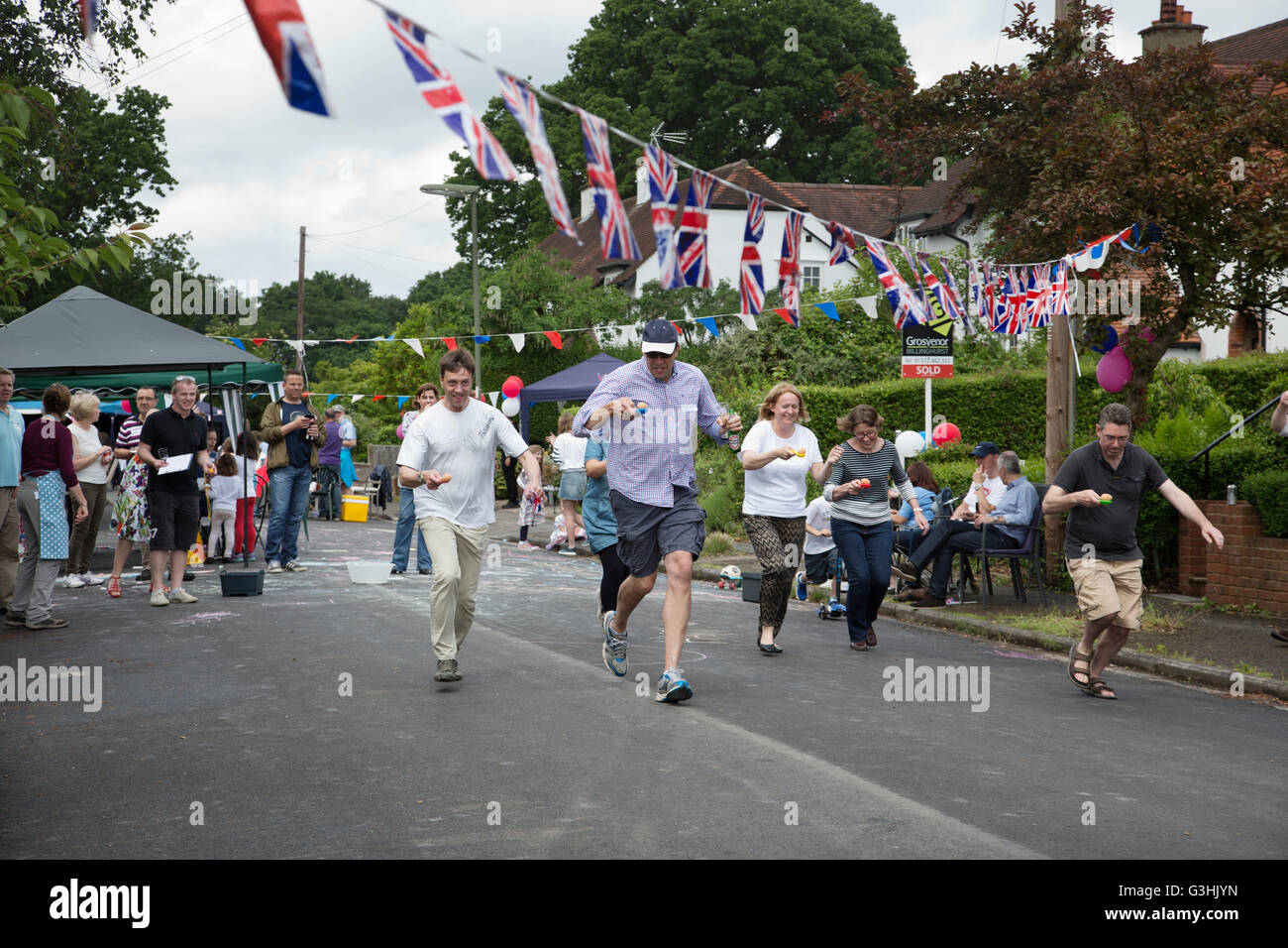 Queen elizabeth 90th birthday hi-res stock photography and images - Alamy