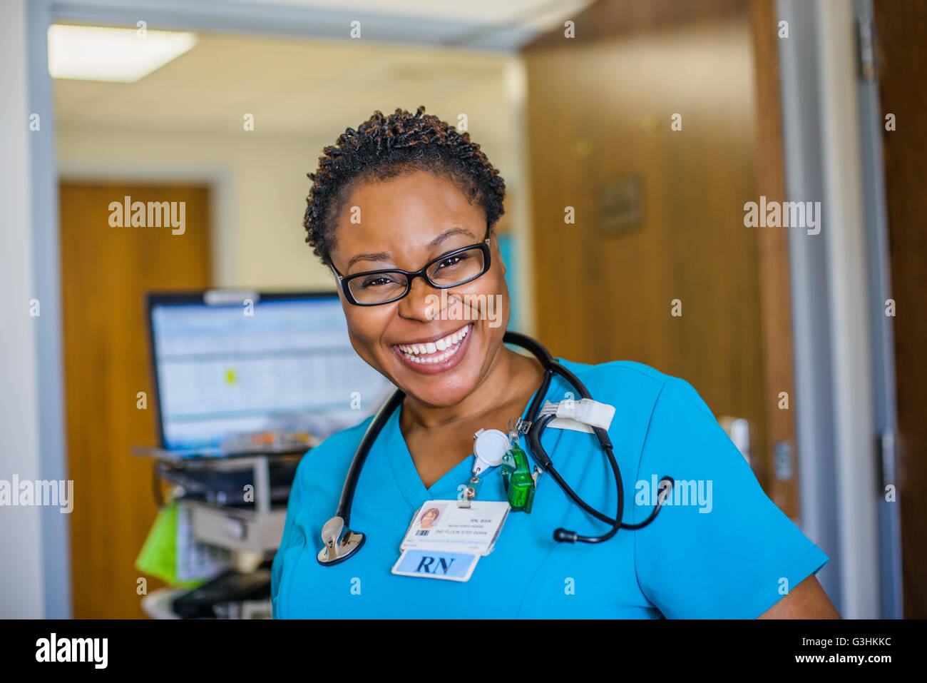 Nurse working in hospital Stock Photo - Alamy