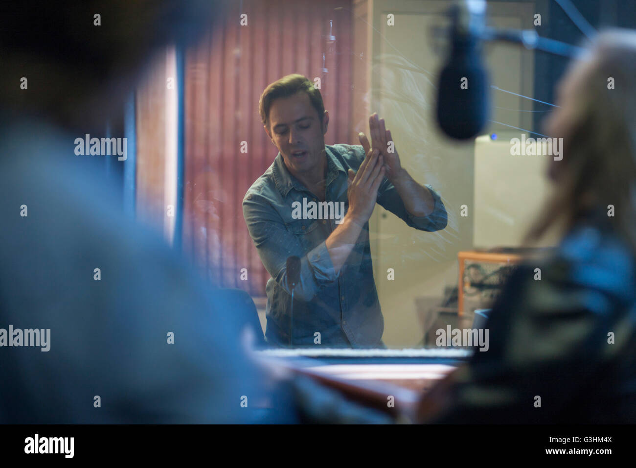 Recording studio window hi-res stock photography and images - Alamy