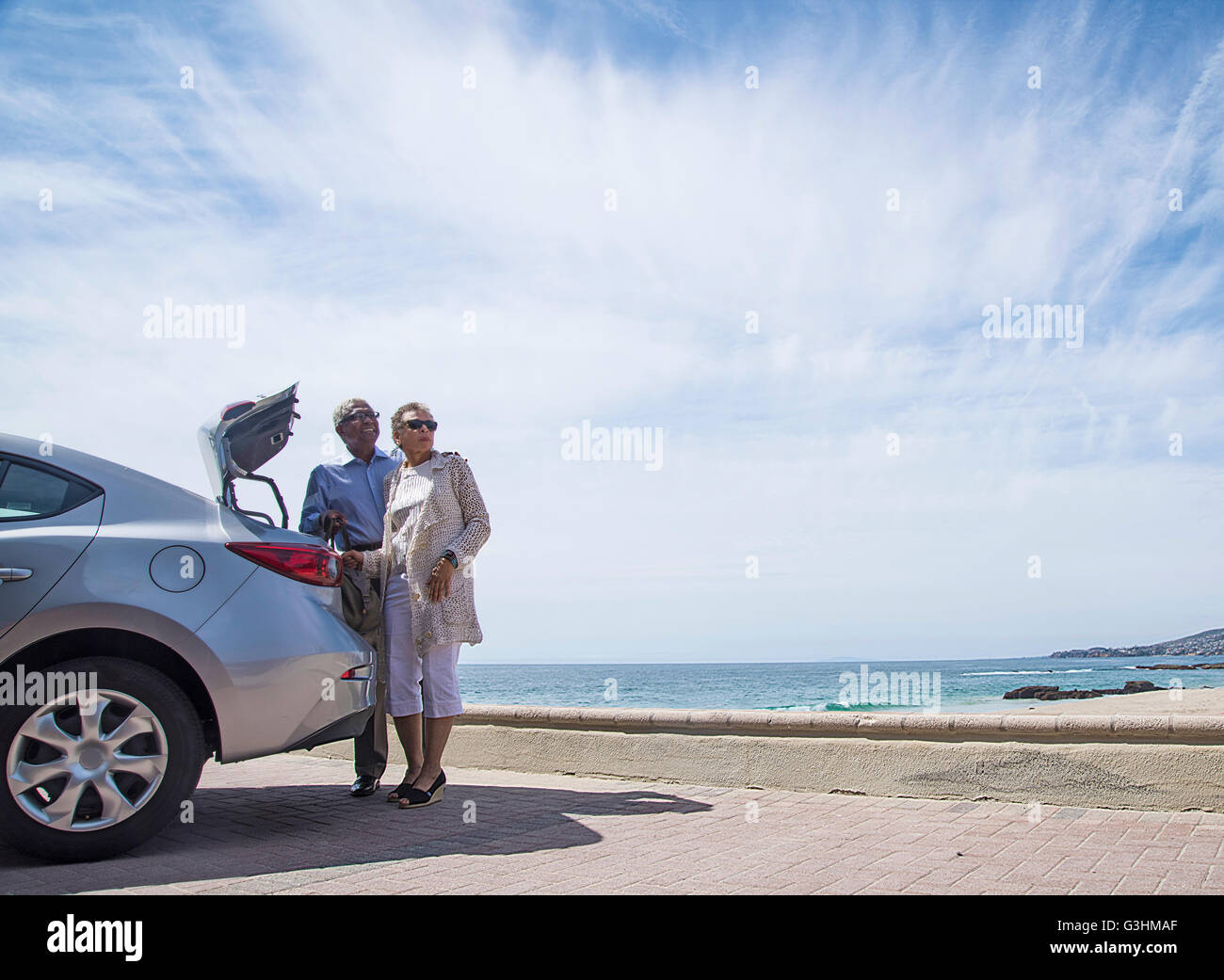 Car boot beach hi-res stock photography and images - Alamy
