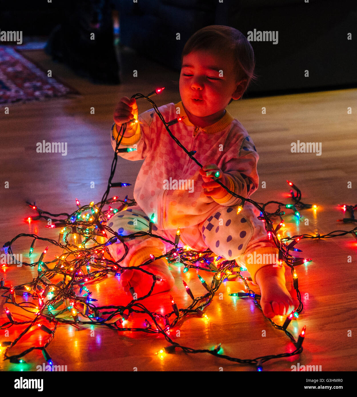 Tangled christmas lights hi-res stock photography and images - Alamy