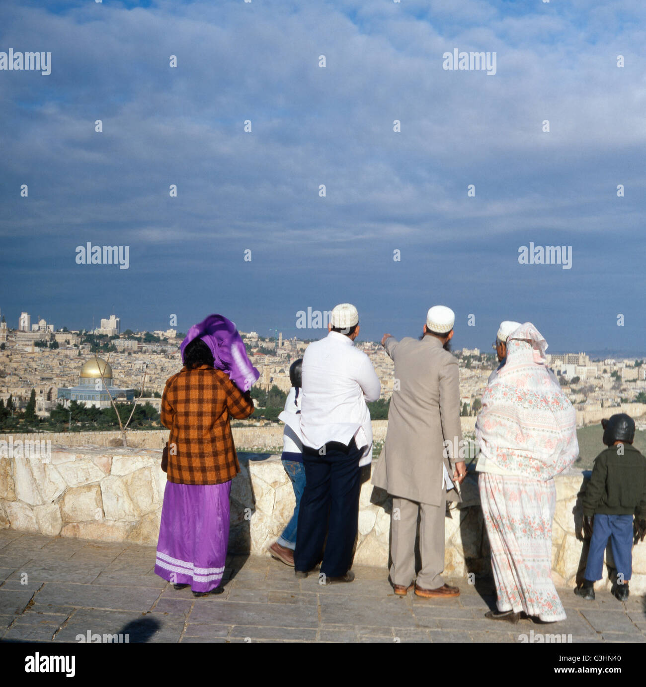 1980s middle east oil conflict hi-res stock photography and images - Alamy