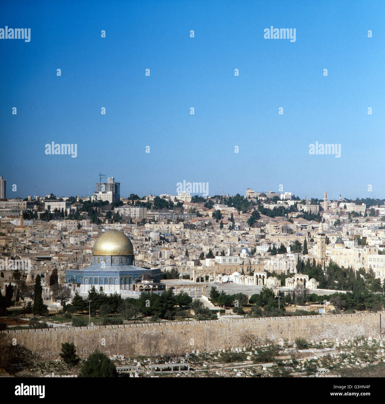 1980s middle east oil conflict hi-res stock photography and images - Alamy