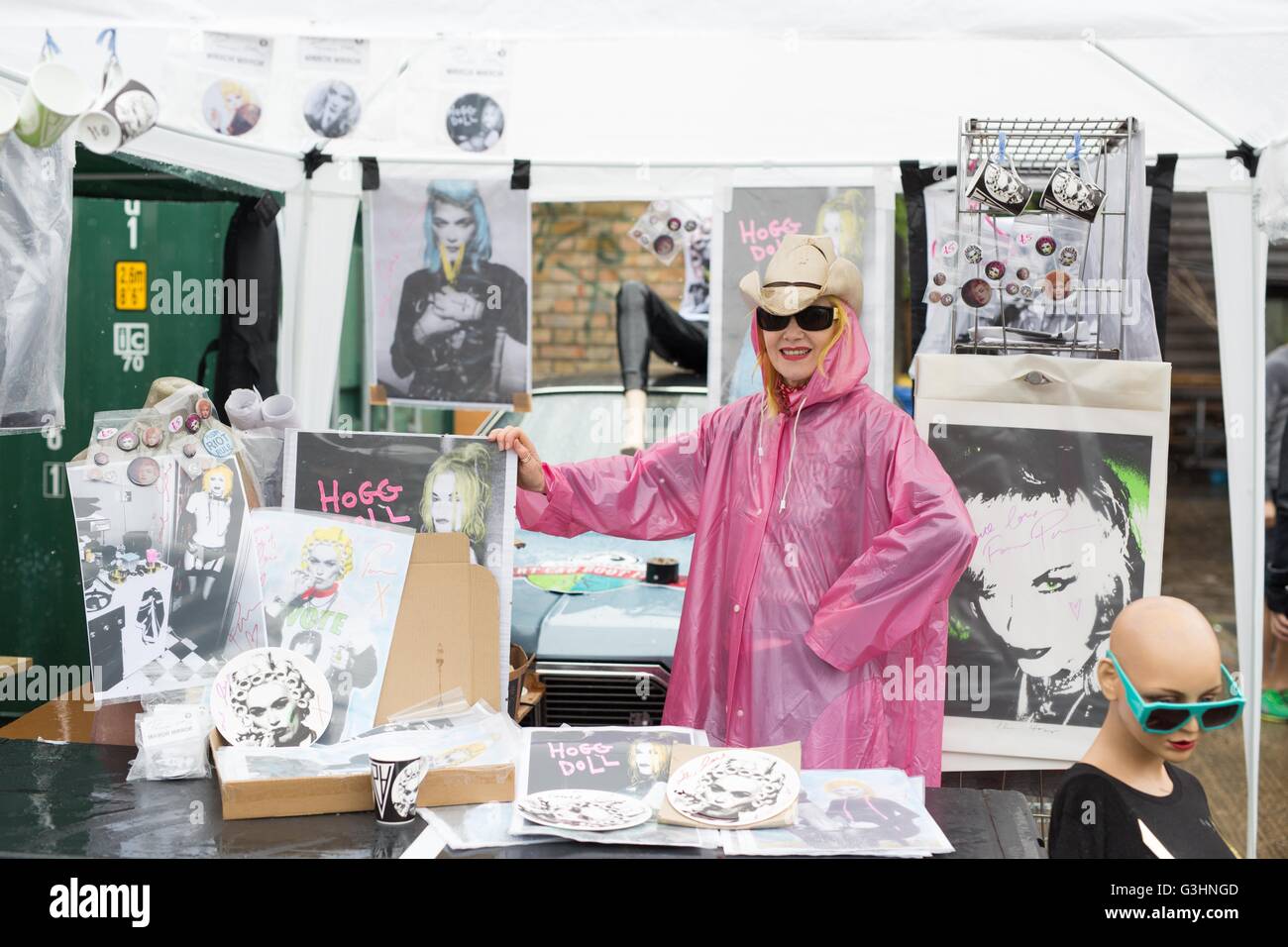 Artist pam hogg hi-res stock photography and images - Alamy