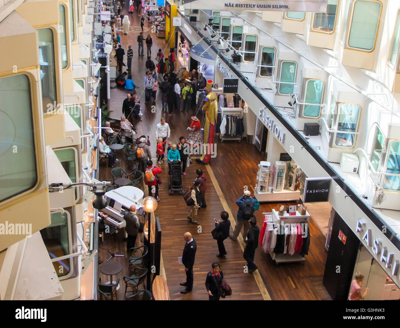 Onboard shopping hi-res stock photography and images - Alamy