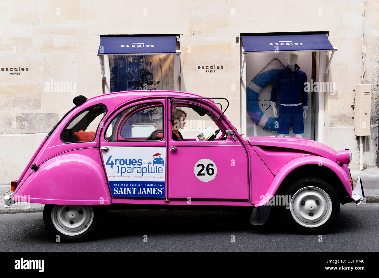 2CV tour in Paris Stock Photo - Alamy