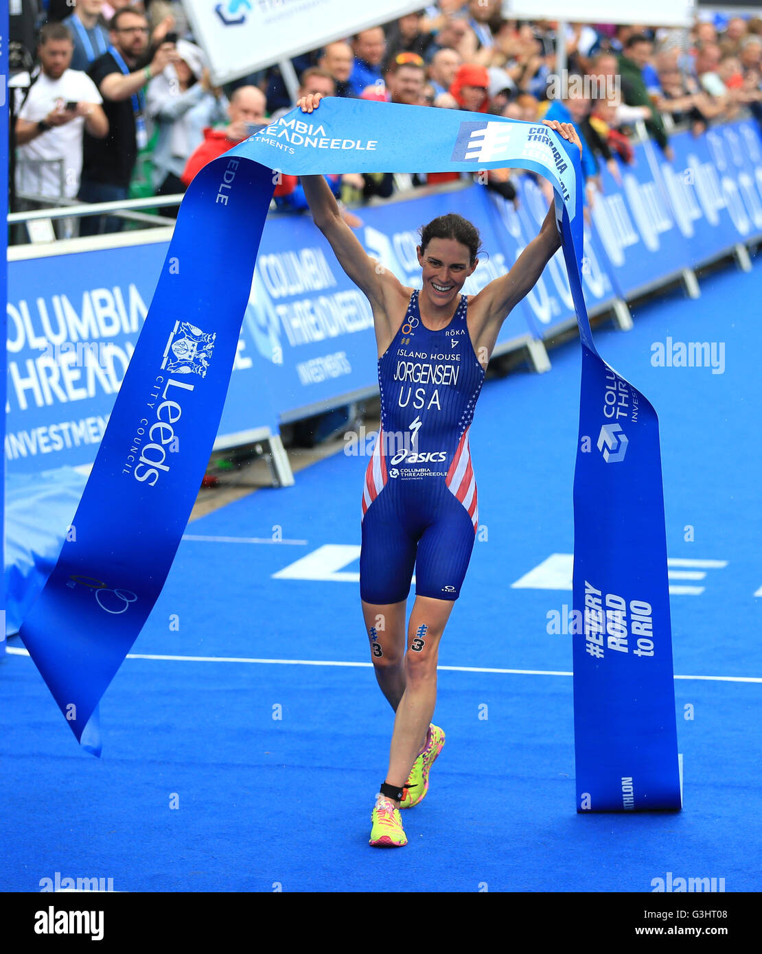 Elite womens itu world triathlon series hi-res stock photography and ...