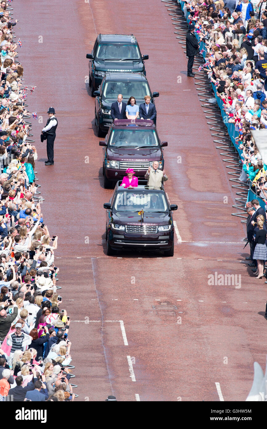 Convoy cars carrying duke hi-res stock photography and images - Alamy