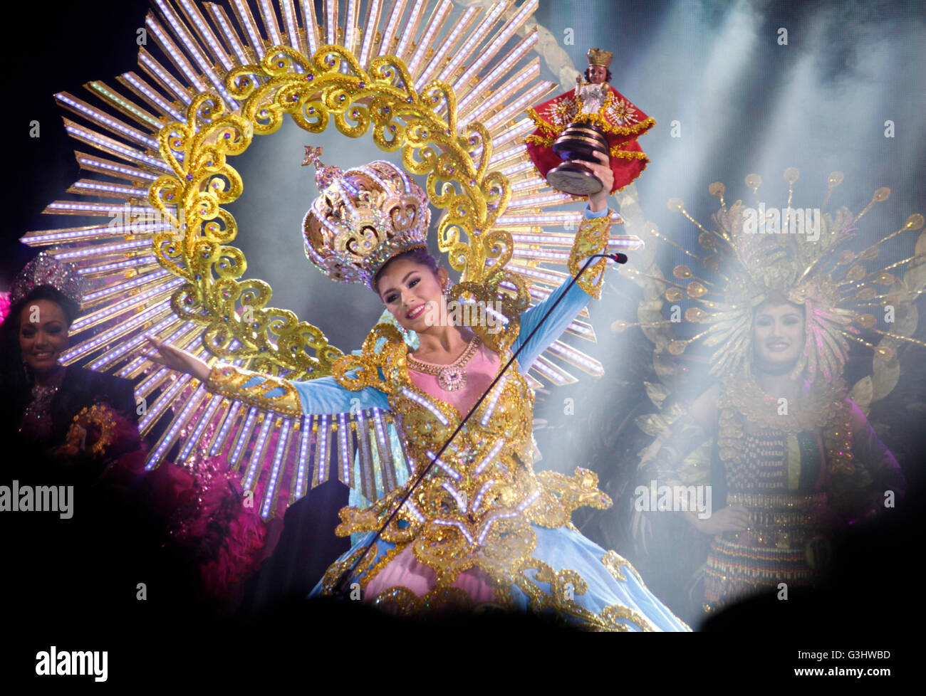 Cynthia Thomalla of Cebu’s Sinulog Festival introduces herself at the ...