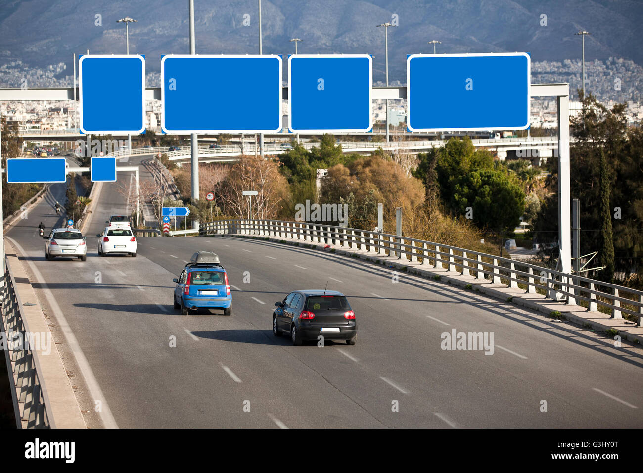 Blank motorway signs hi-res stock photography and images - Alamy