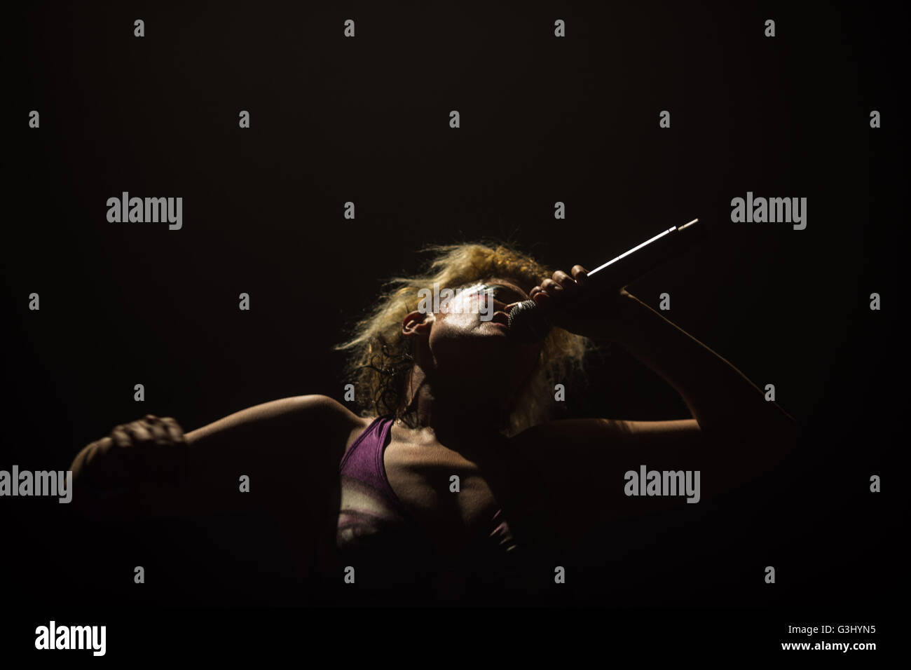 Peaches musician hi-res stock photography and images - Alamy