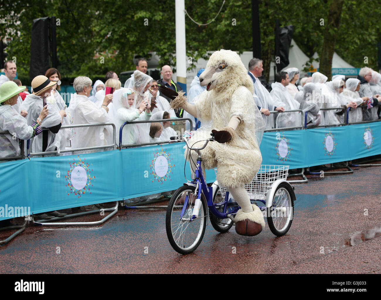 Performers for the parade on The Mall during the Patron's Lunch in ...