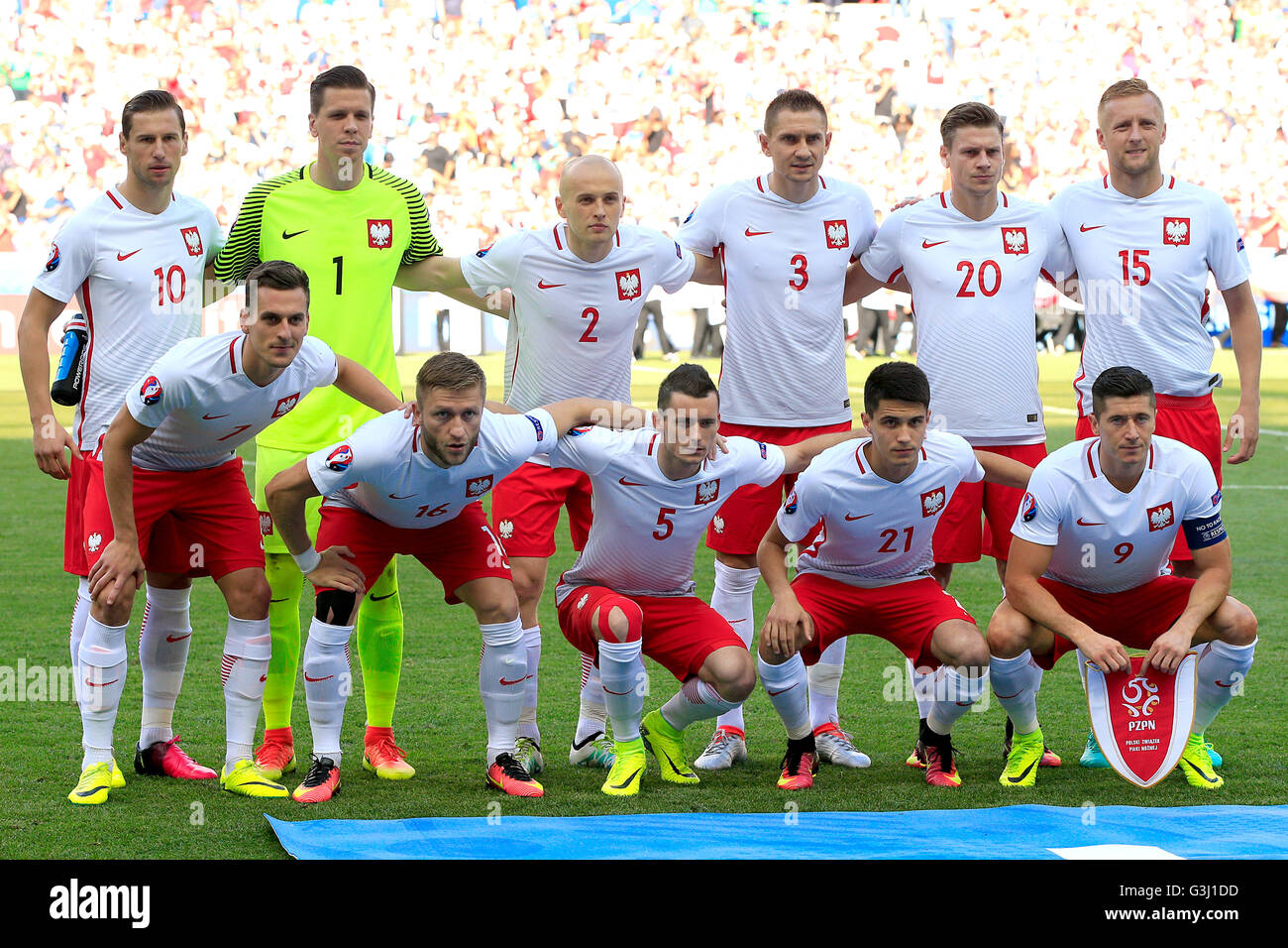 Poland team group of (back row, left to right) Poland's Grzegorz ...