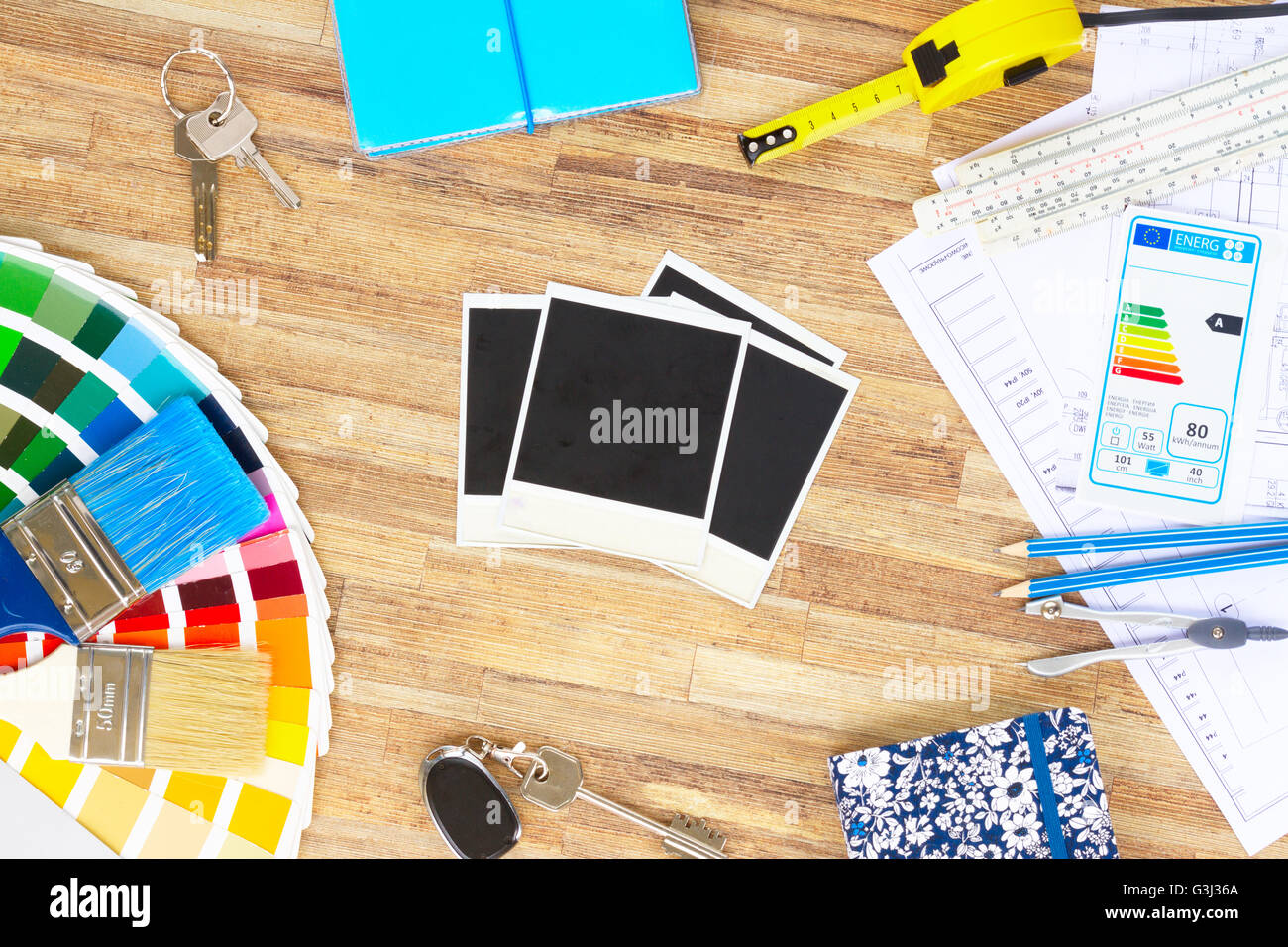 designer's working table Stock Photo - Alamy