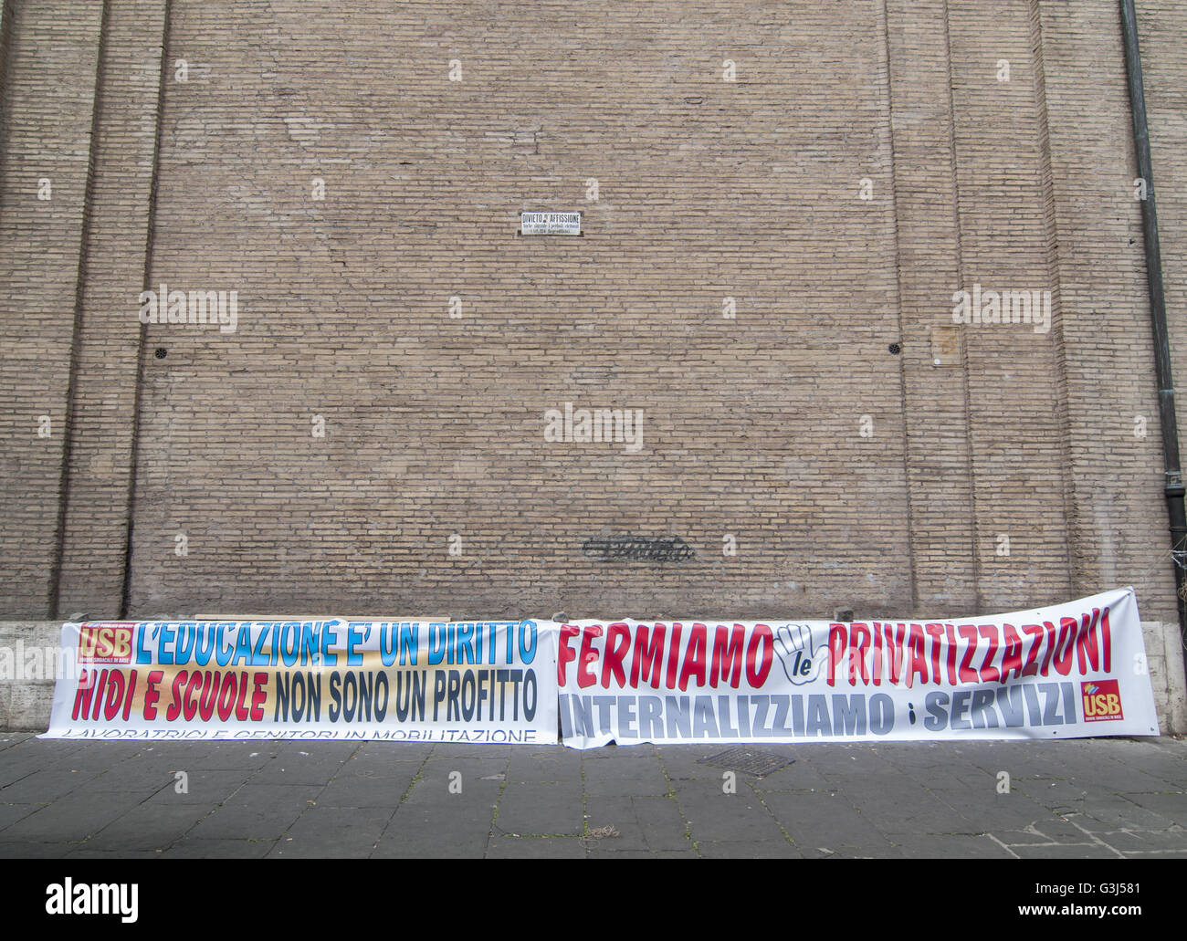 Banner use during strike in Rome. Strike of school and educational ...