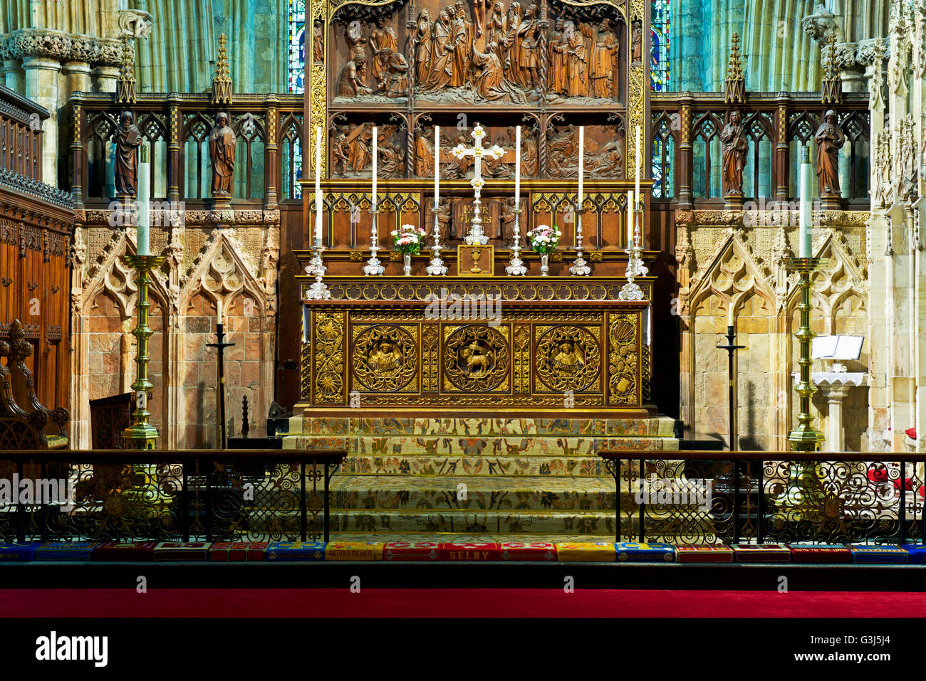 The altar, Selby Abbey, North Yorkshire, England UK Stock Photo - Alamy
