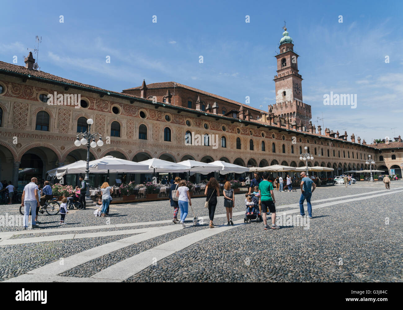 Renaissance square hi-res stock photography and images - Alamy
