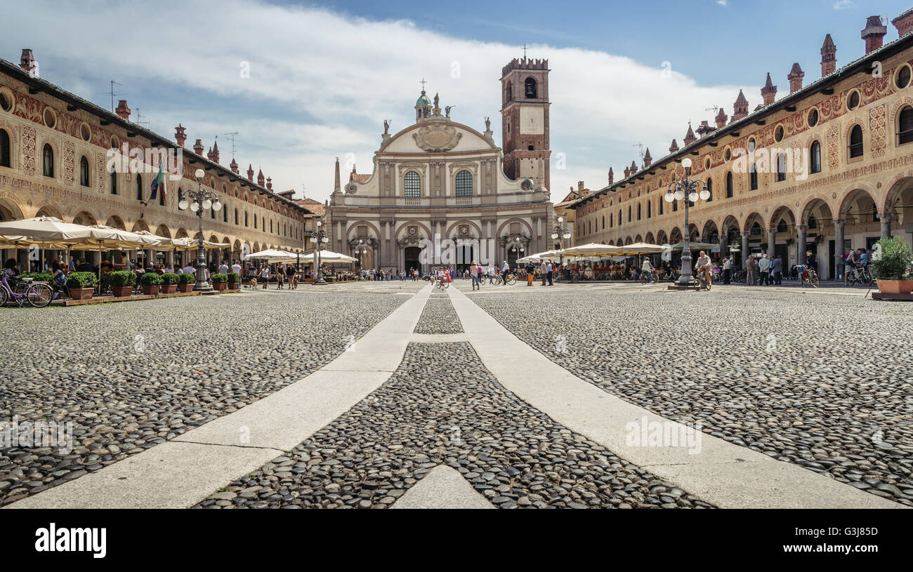 Renaissance square hi-res stock photography and images - Alamy