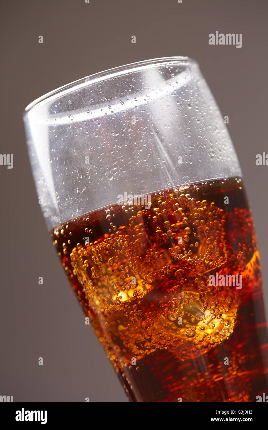 cola with ice closeup Stock Photo - Alamy
