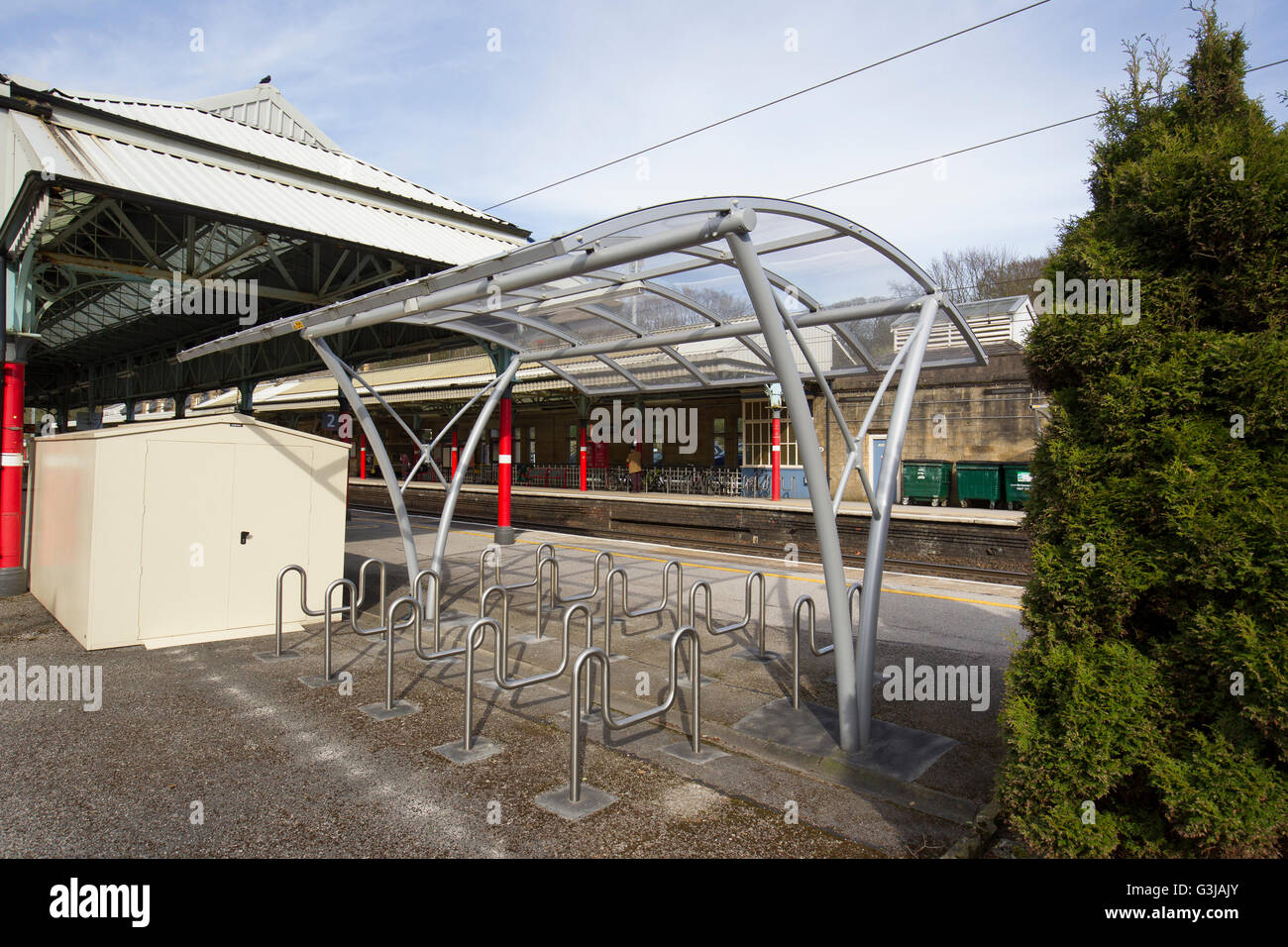 Oxenholme Railway Station bike rack bicycle rack Stock Photo - Alamy