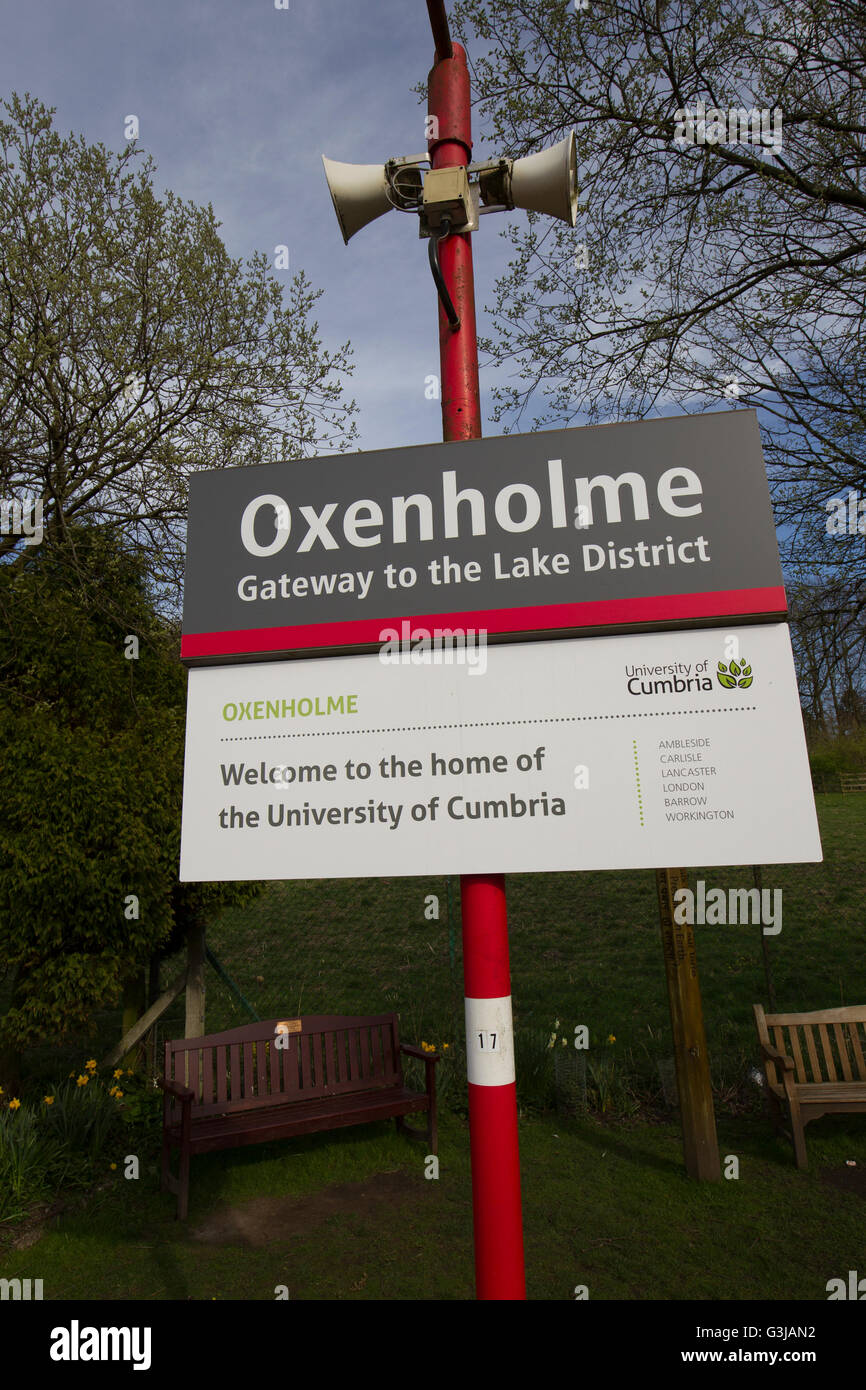 Welcome cumbria lake district sign hi-res stock photography and images ...