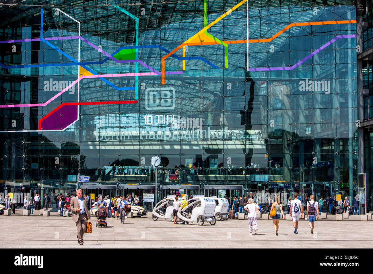 Entrance of Berlin central station, Germany Stock Photo - Alamy