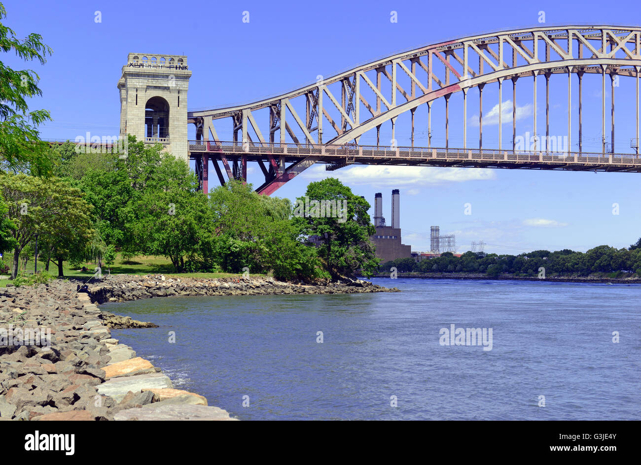The Hell Gate Bridge (East River Arch Bridge) in New York City i Stock ...