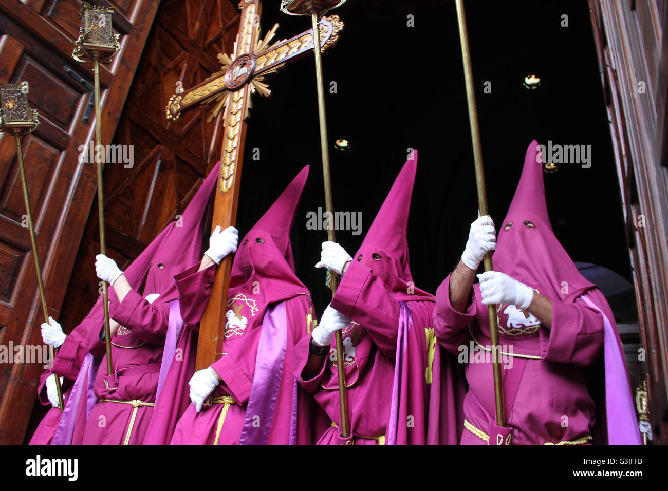 La Laguna, Spain. 25th July, 2016. The devotees join in a procession ...