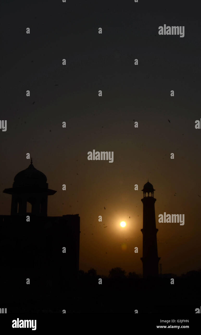 Lahore, Pakistan. 11th Apr, 2016. An attractive significant view of the ...
