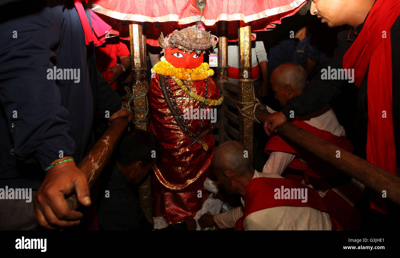 Nepal lalitpur machhindranath hi-res stock photography and images - Alamy