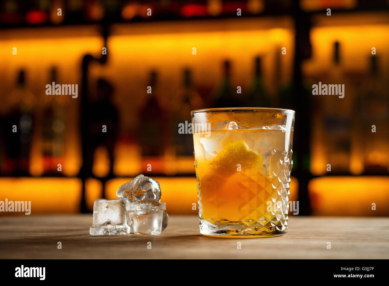 glass of delicious alcoholic cocktails Lynchburg Lemonade with ice and ...