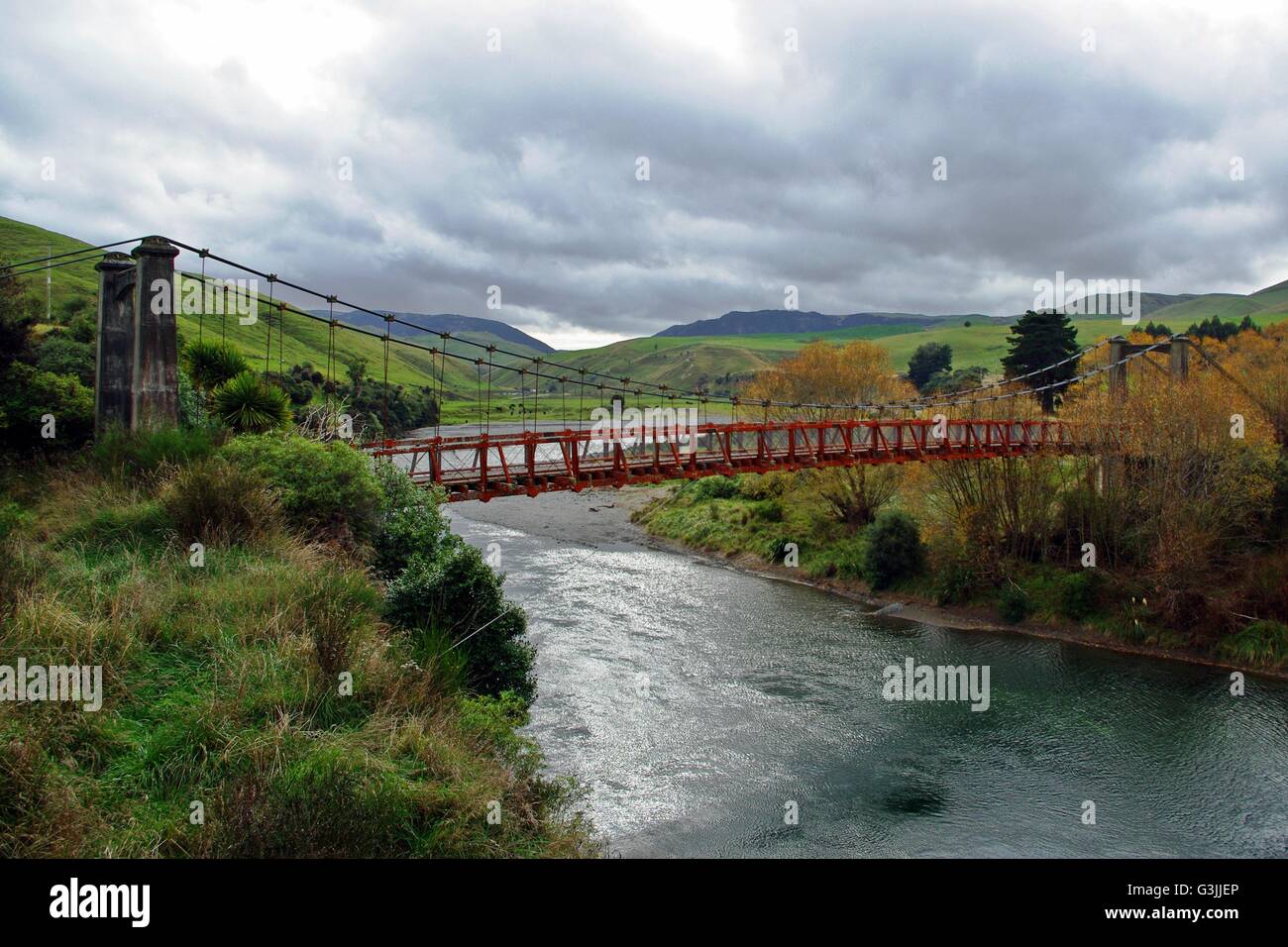 Nature bridge hi-res stock photography and images - Alamy