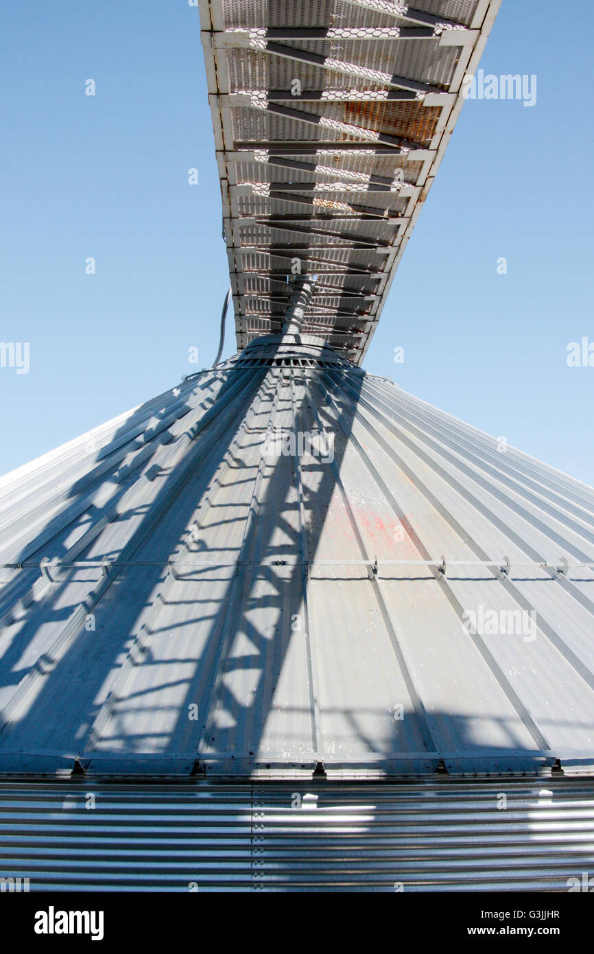 Grainary building hi-res stock photography and images - Alamy